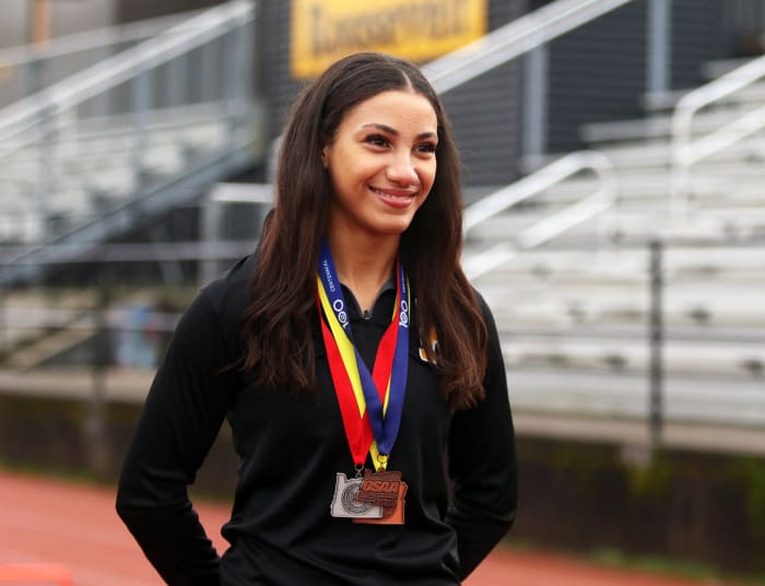 Lily Jones: Roosevelt’s record-setting sprinter ‘just scratching the ...