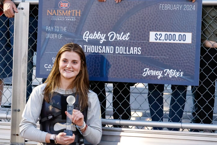 Illinois 3-sport athlete, who has battled cancer since she was 14 ...