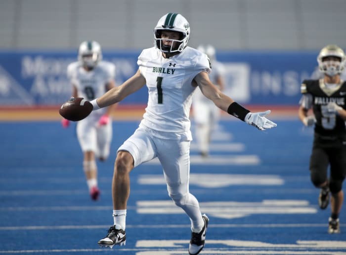 Photos: Gatlin Bair was the blur on 'The Blue' at Boise State ...