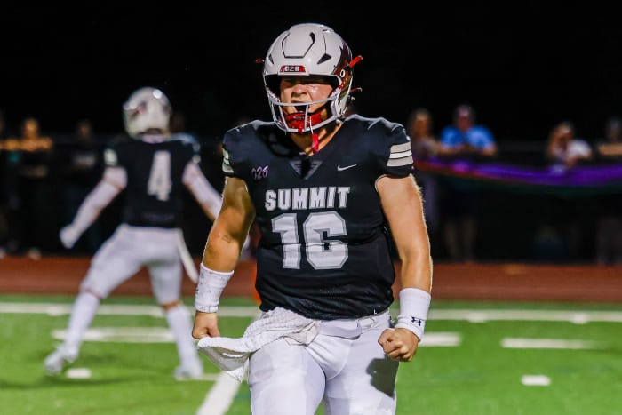 Photos: Rockwood Summit-Marquette football - Sports Illustrated High ...