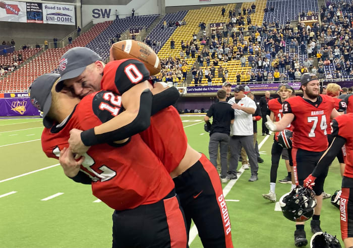 Iowa high school football 3A state championship: Williamsburg blanks ...