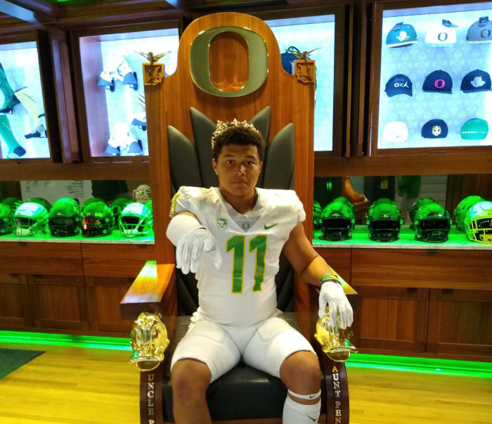 Isaiah Patterson, rising 2024 Yelm linebacker, receives Oregon Ducks ...