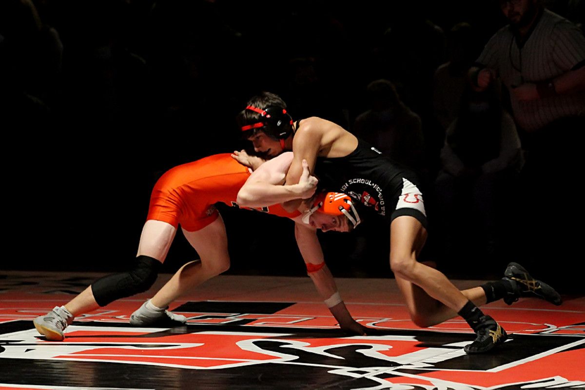 Photos: Thurston vs. Dallas wrestling - Sports Illustrated High School ...