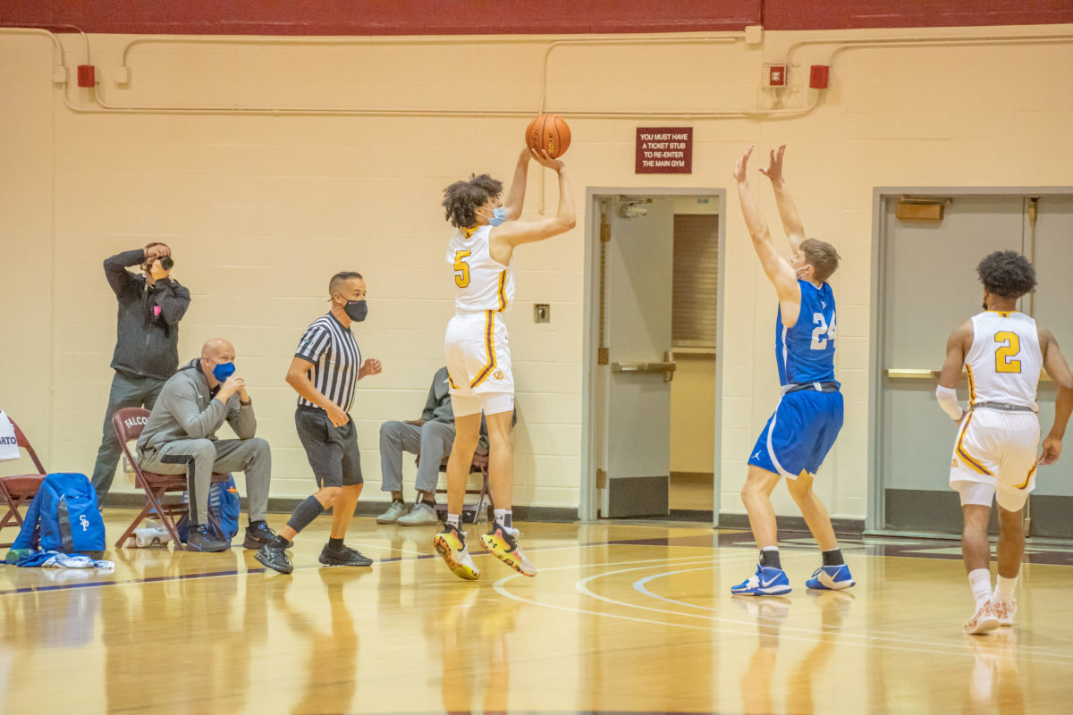 Photo gallery: Braeden Smith leads Seattle Prep past O'Dea in Metro ...