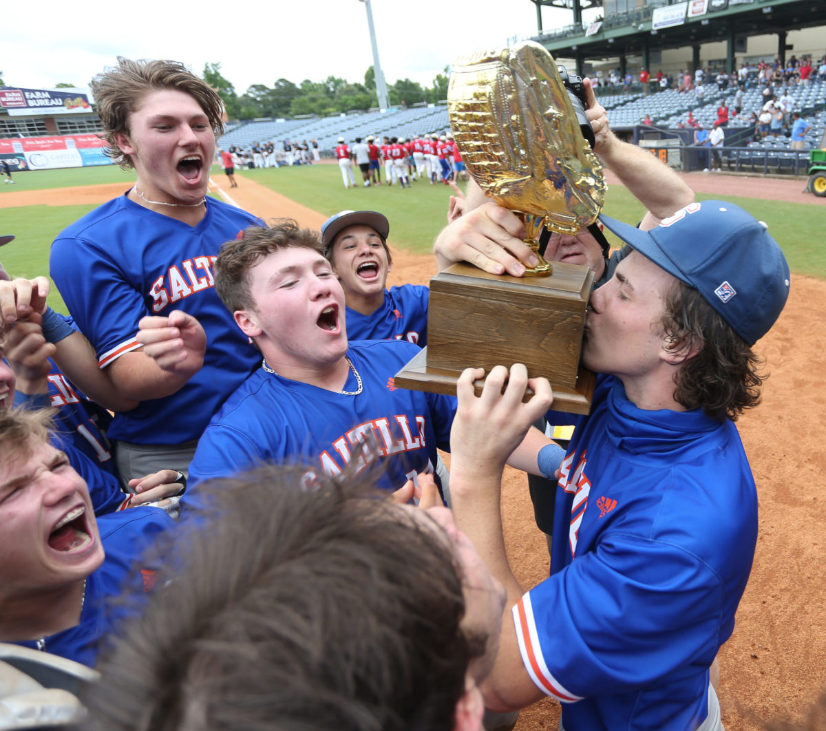 Drake Douglas, Matt Roncalli lead Saltillo to Mississippi 5A Baseball ...
