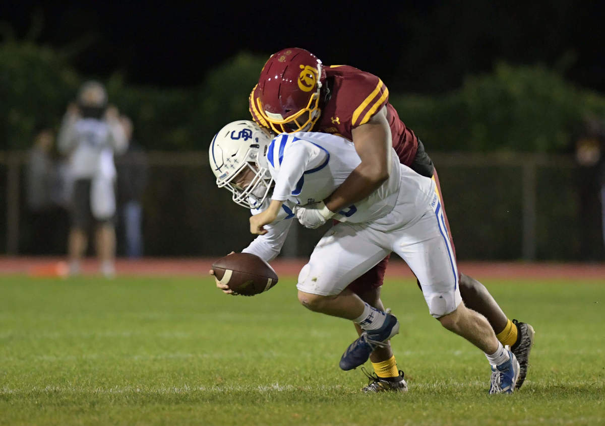 Photos: O'Dea runs away from Seattle Prep in Metro League football ...
