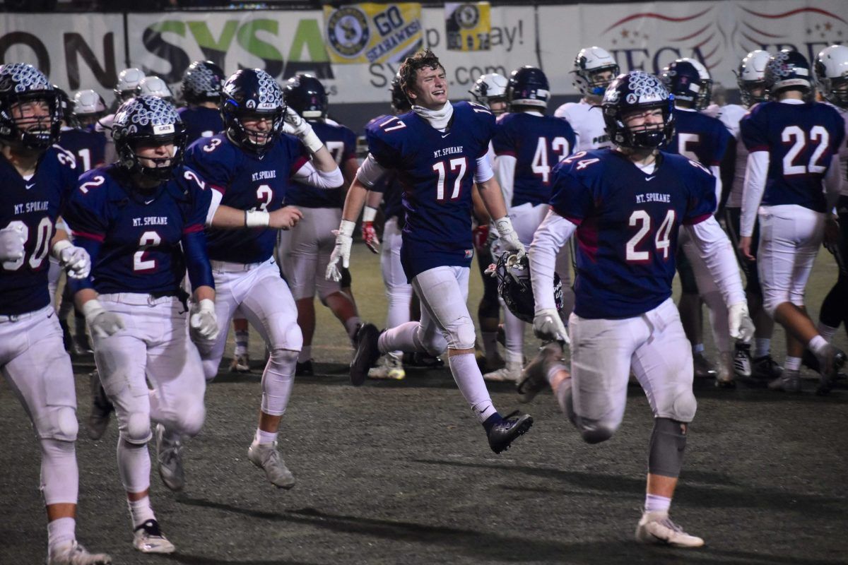 Photos: 8-seed Mt. Spokane beats 9-seed Peninsula 35-10 to advance to ...