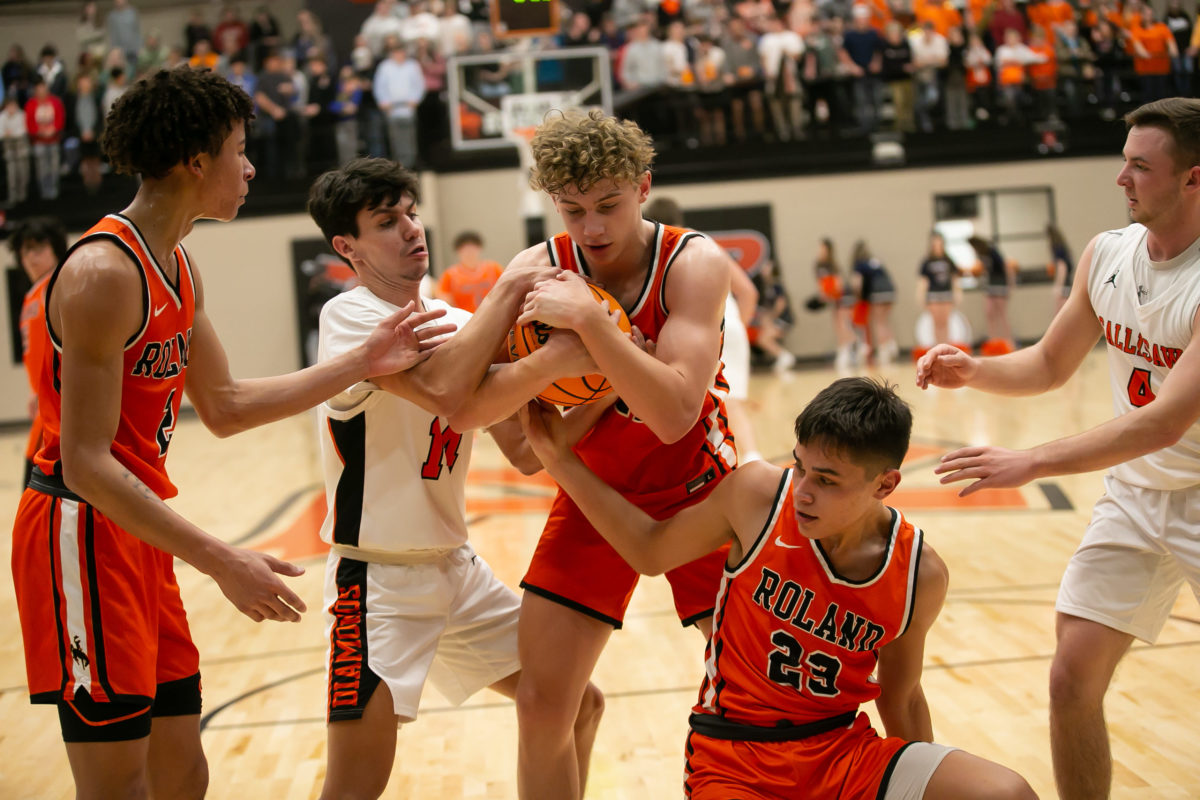 Roland boys fend off Sallisaw; Muldrow boys get past Vian in Sequoyah County semifinals - Sports ...