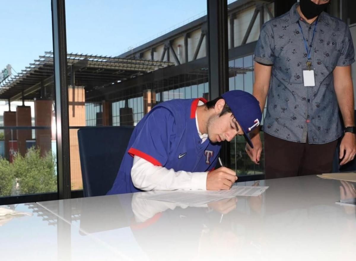 Carlsbad High School shortstop Thomas Saggese signs with Texas Rangers ...