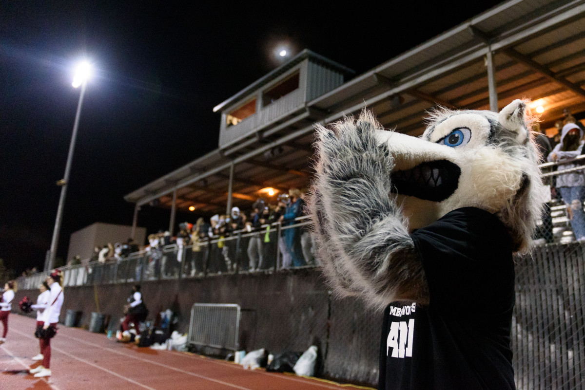 ‘Electric, electric, electric.’ Malik Ross scores 5 of his school ...