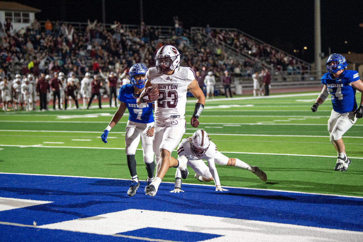 Photos: Galvan brothers lead red-hot Sinton to back-to-back district ...