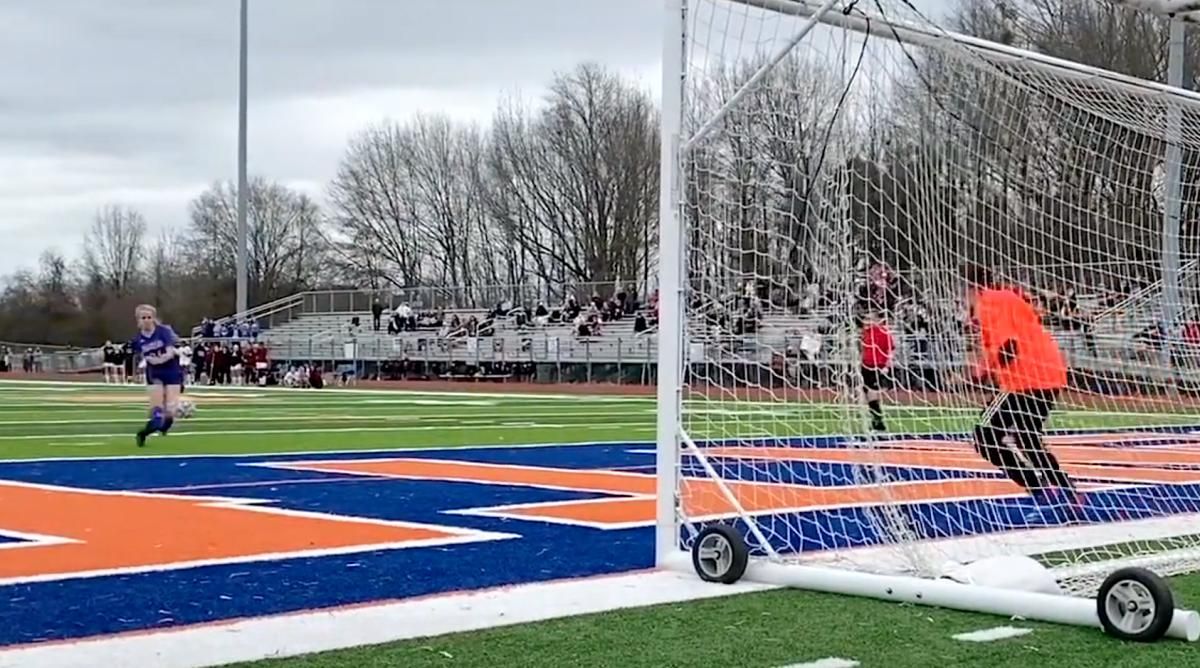 SBLive weekly boys soccer wrap (Nov. 14): Caleb Davis comes up huge for ...