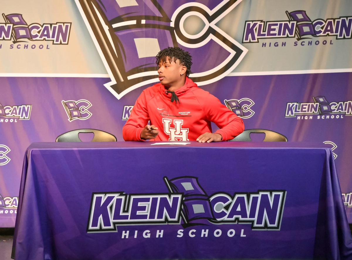 Klein Cain WR Matthew Golden signs with Houston (photos from Early ...