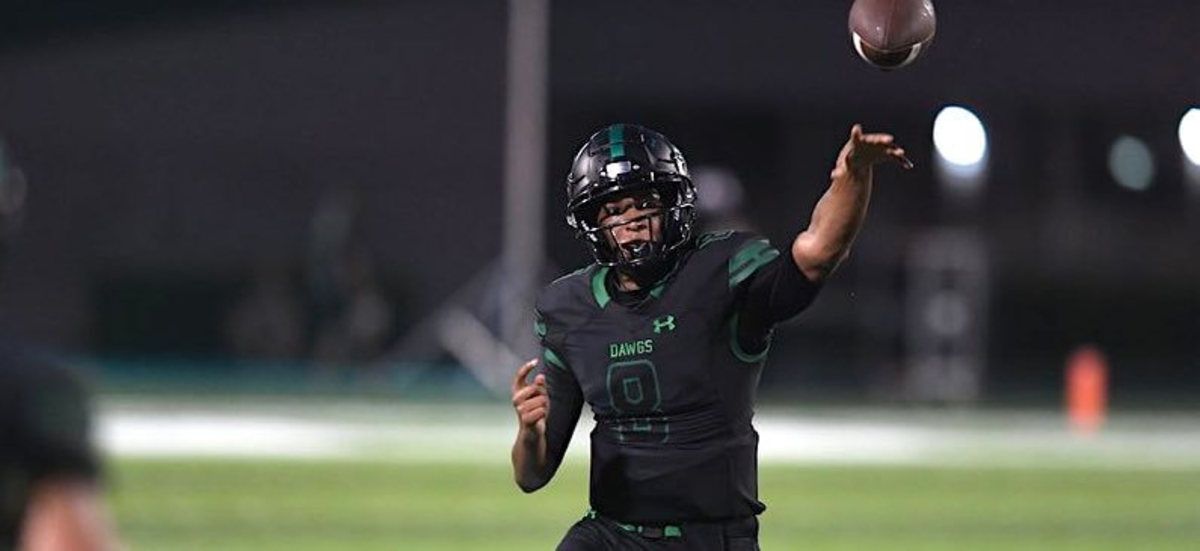 WATCH: Van Buren's Gary Phillips runs for 9-yard touchdown against ...