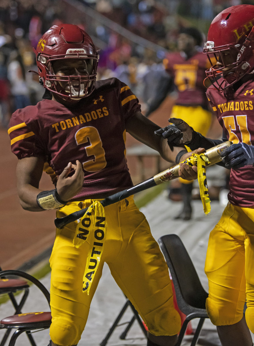 Photos: Kiron Benjamin scores 5 TDs as Laurel hammers Hattiesburg in ...