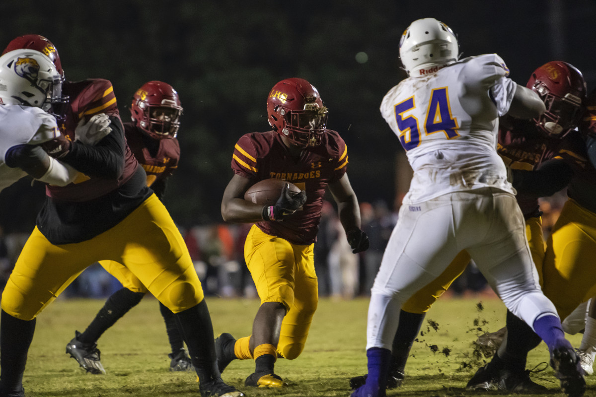 Photos: Kiron Benjamin scores 5 TDs as Laurel hammers Hattiesburg in ...