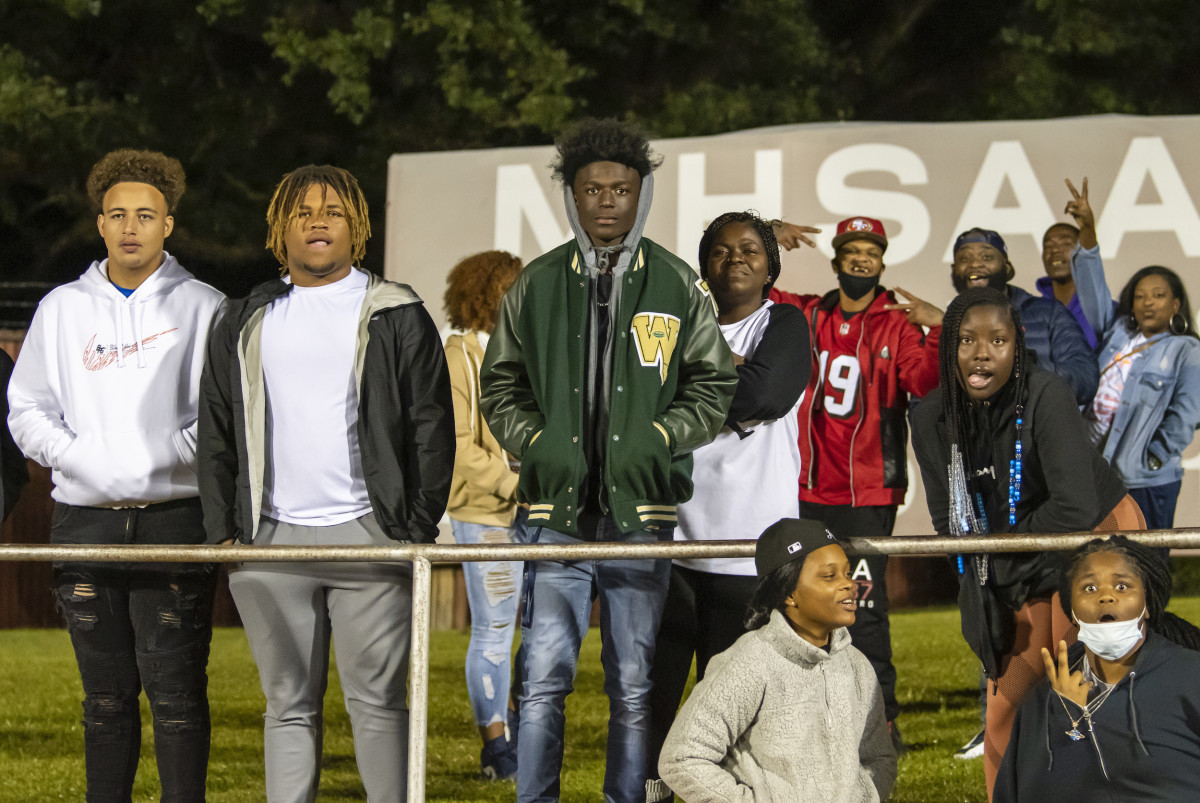 Photos: Kiron Benjamin scores 5 TDs as Laurel hammers Hattiesburg in ...