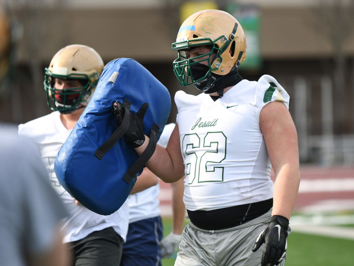 PHOTOS: Jesuit Crusaders prepare for 2021 spring football season ...