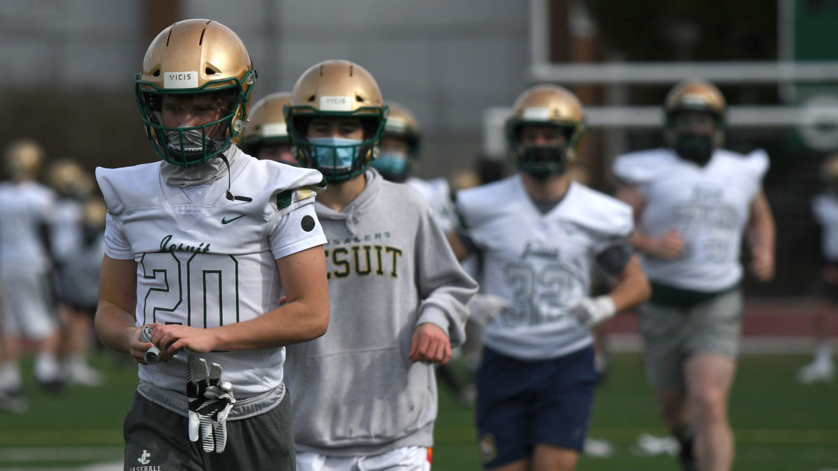 PHOTOS: Jesuit Crusaders prepare for 2021 spring football season ...