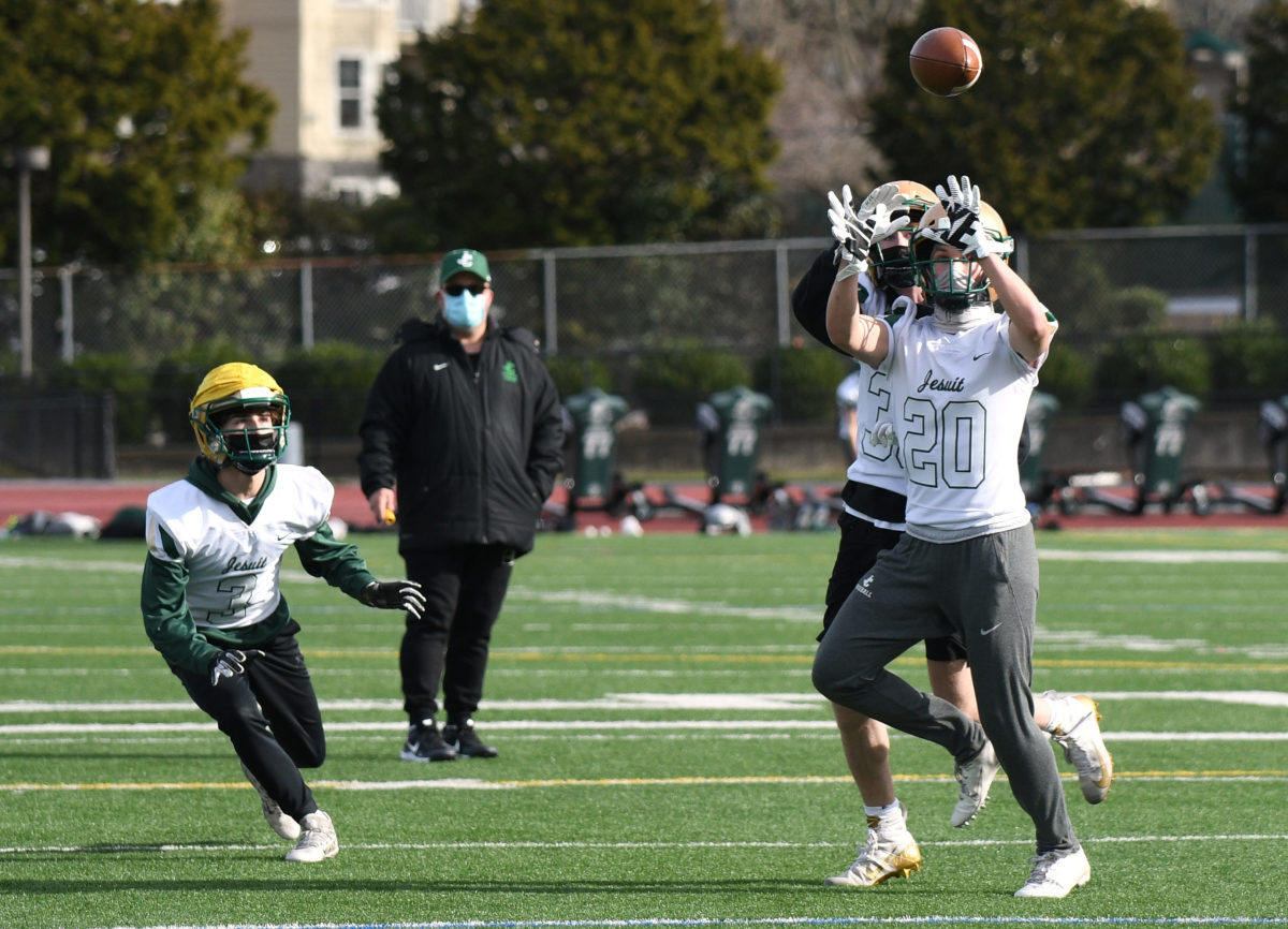 PHOTOS: Jesuit Crusaders prepare for 2021 spring football season ...