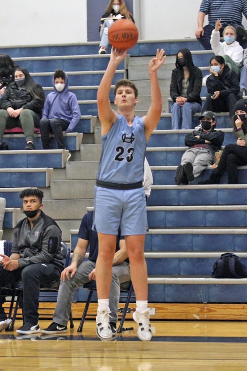 Davis motivated by alum Cooper Kupp in run to Big 9 regular season ...