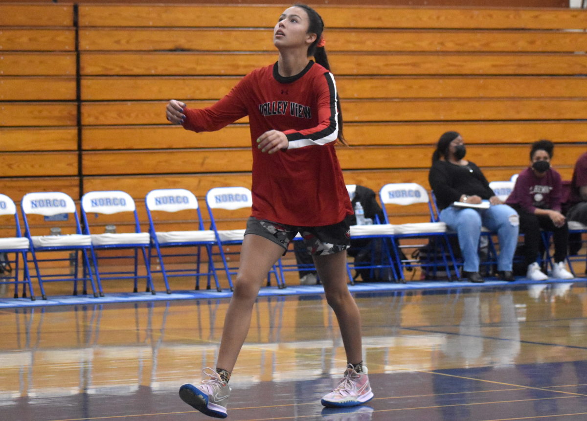 Watch: Ari Long and Maryah Anderson put on a show as Valley View and ...