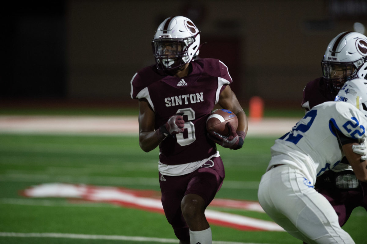 Photos: Rylan Galvan scores 6 touchdowns to lead Sinton over Bandera in ...