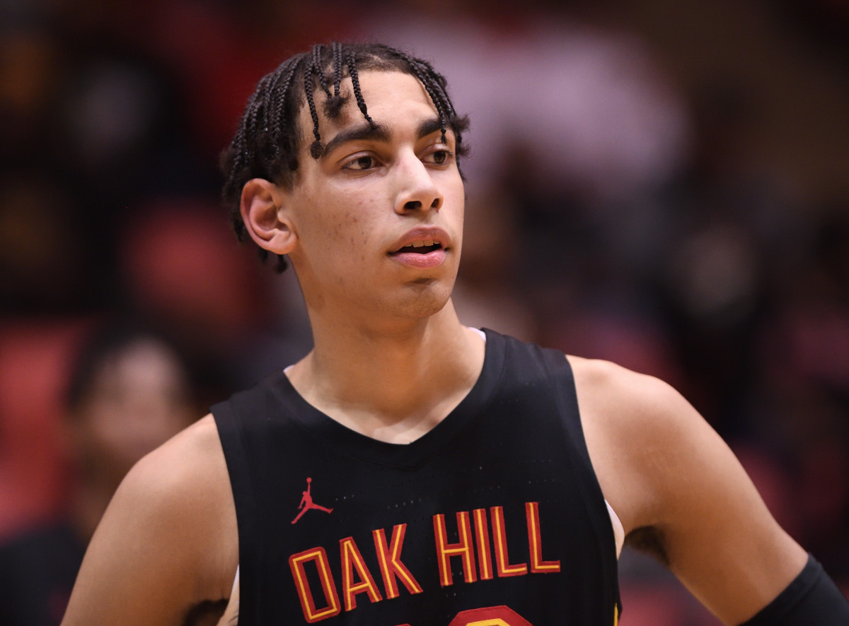 Playing without its two stars, St. Vincent-St. Mary warms up for the ...