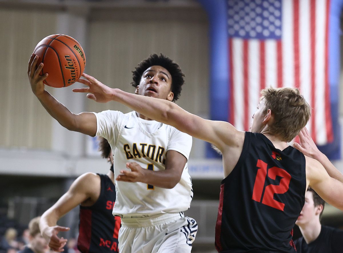 Photos: Fourth quarter surge lifts No. 7 Annie Wright boys to first ...
