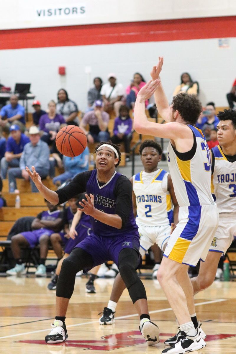 Photos: Kevondre Corona leads Calvert over Trinidad in Texas 1A boys ...