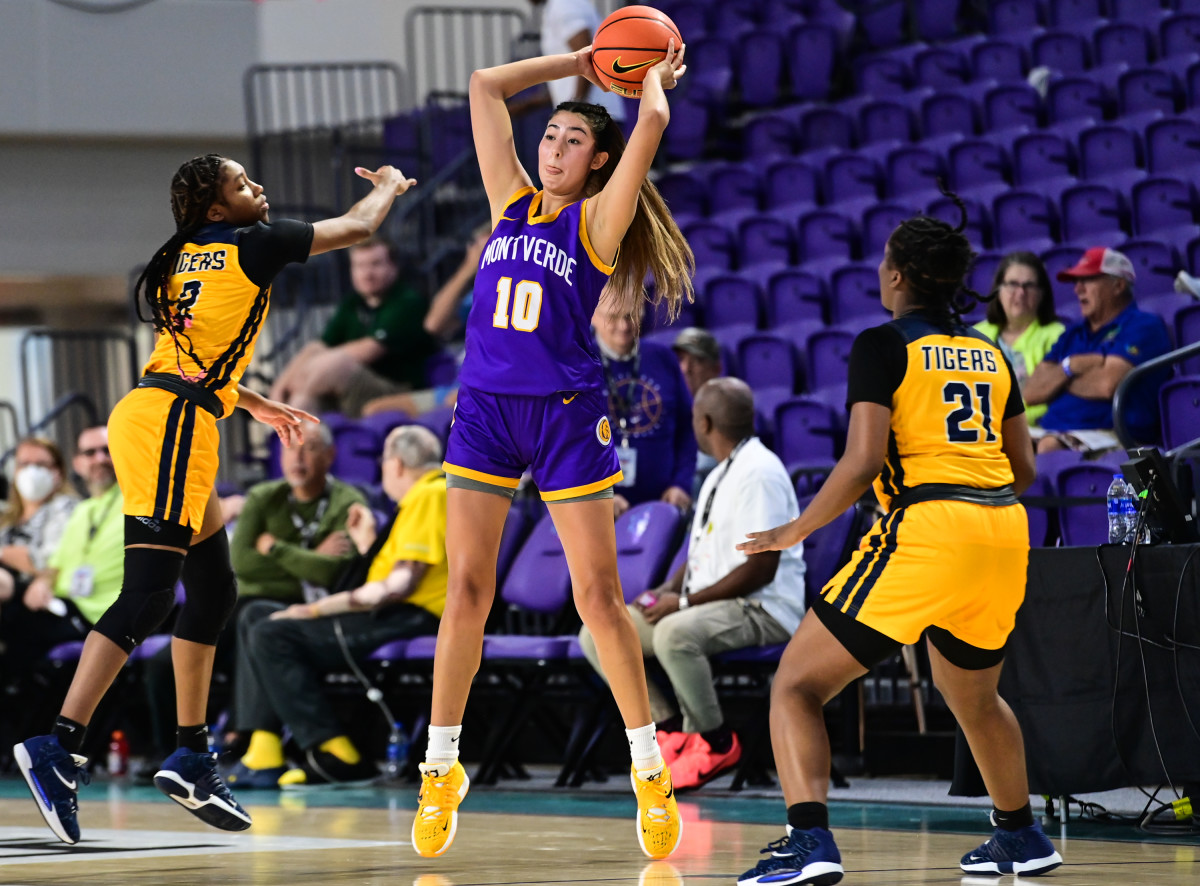 Look: Montverde Academy girls basketball celebrates GEICO Nationals ...