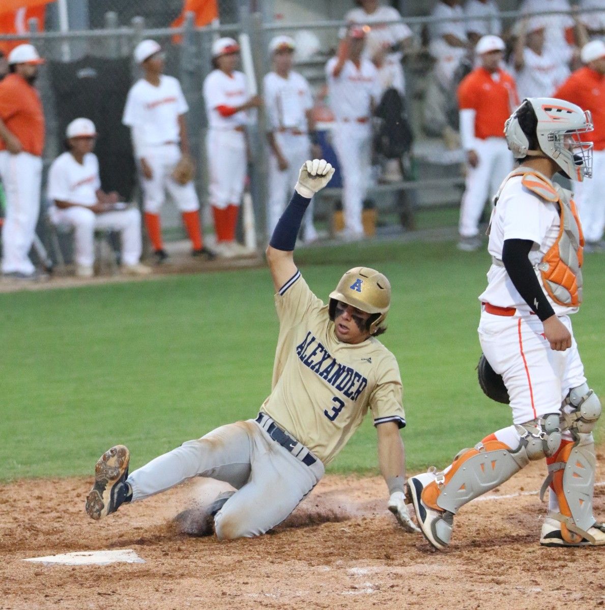Photos: Laredo Alexander rallies to beat rival Laredo United and ...