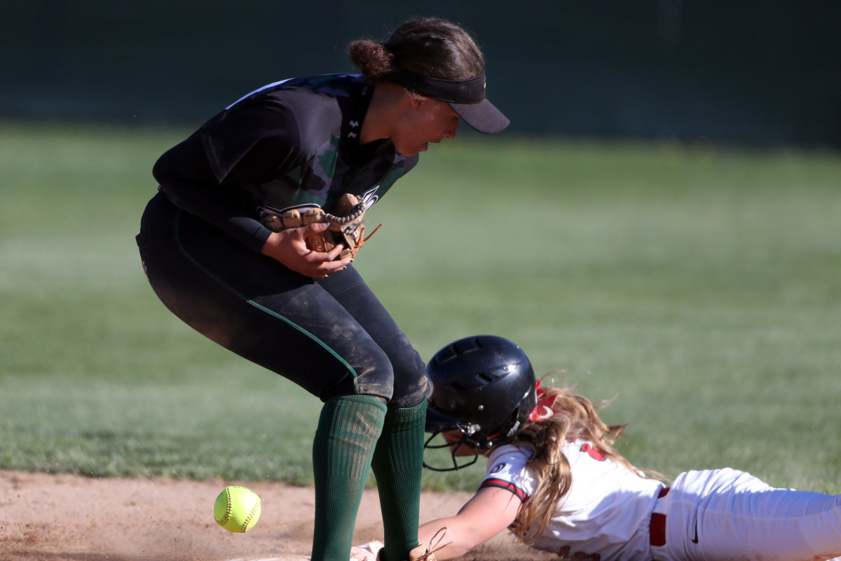 Photos: Underclassmen power! Owyhee claims Class 5A District III ...