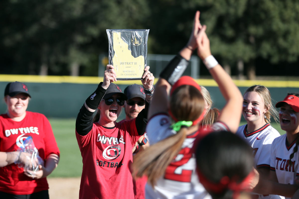 Photos: Underclassmen power! Owyhee claims Class 5A District III ...