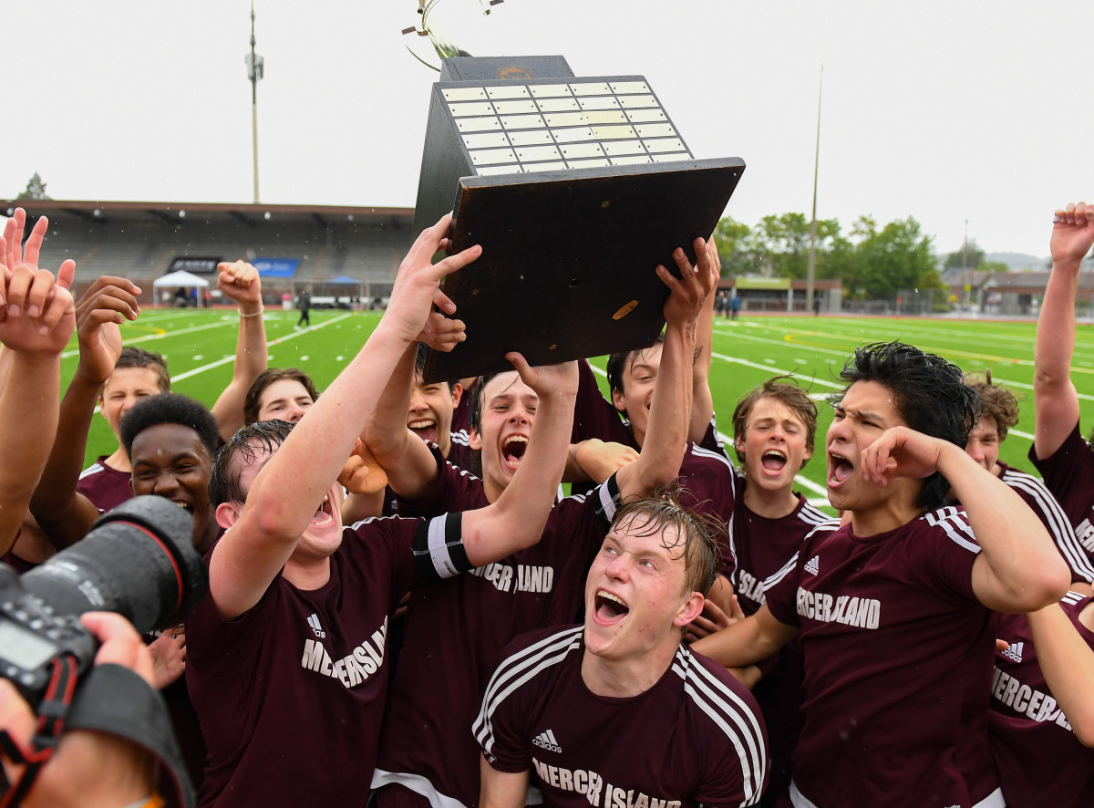 Look: Mercer Island upsets Lakeside to win first Washington 3A Boys ...
