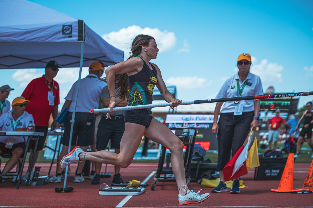 Kenna Stimmel breaks girls and boys pole vault records: Ohio high ...