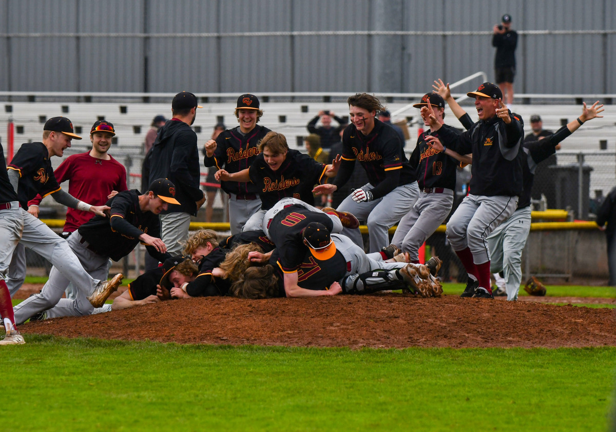 ‘The best feeling in the world.’ 11th-seeded Crescent Valley makes ...