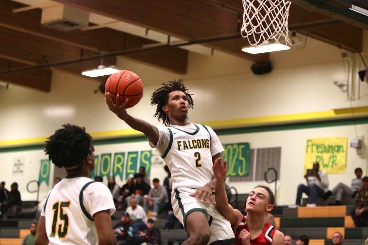 After crowd skirmish, Foss gets second chance to host 'Senior Night ...