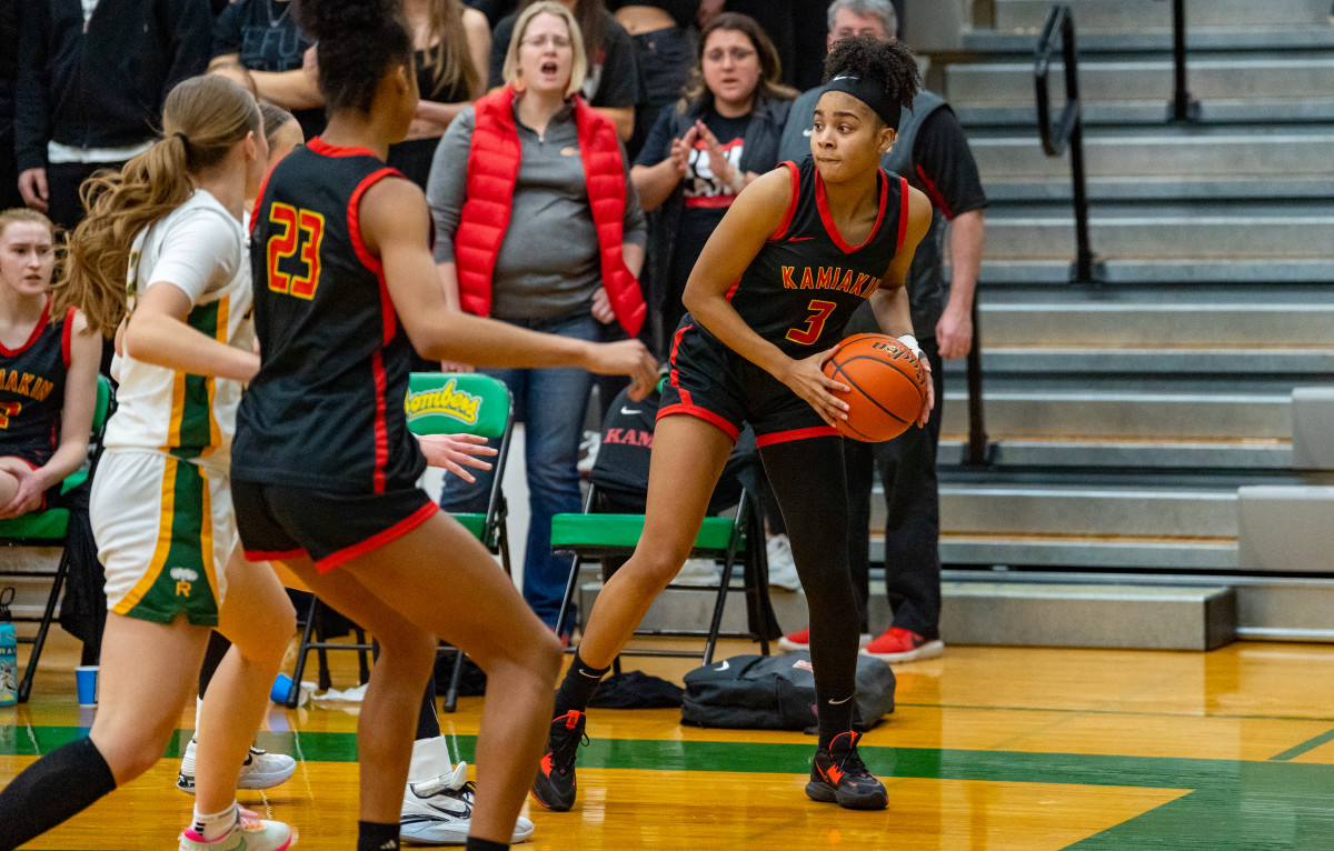 Photos: Two schools crowned Mid-Columbia Conference champions on one ...