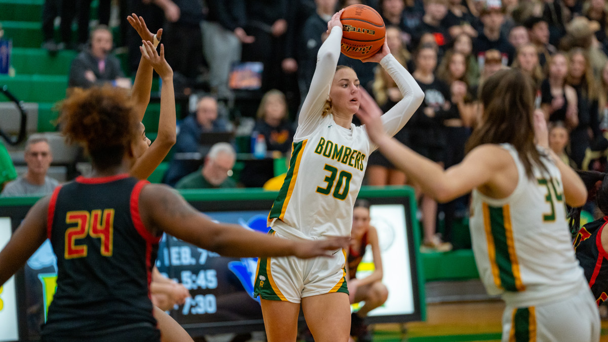 Photos: Two schools crowned Mid-Columbia Conference champions on one ...