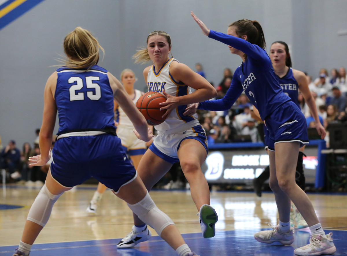 Landry Robertson, Peyton Hull lead Peaster past Brock to clinch ...