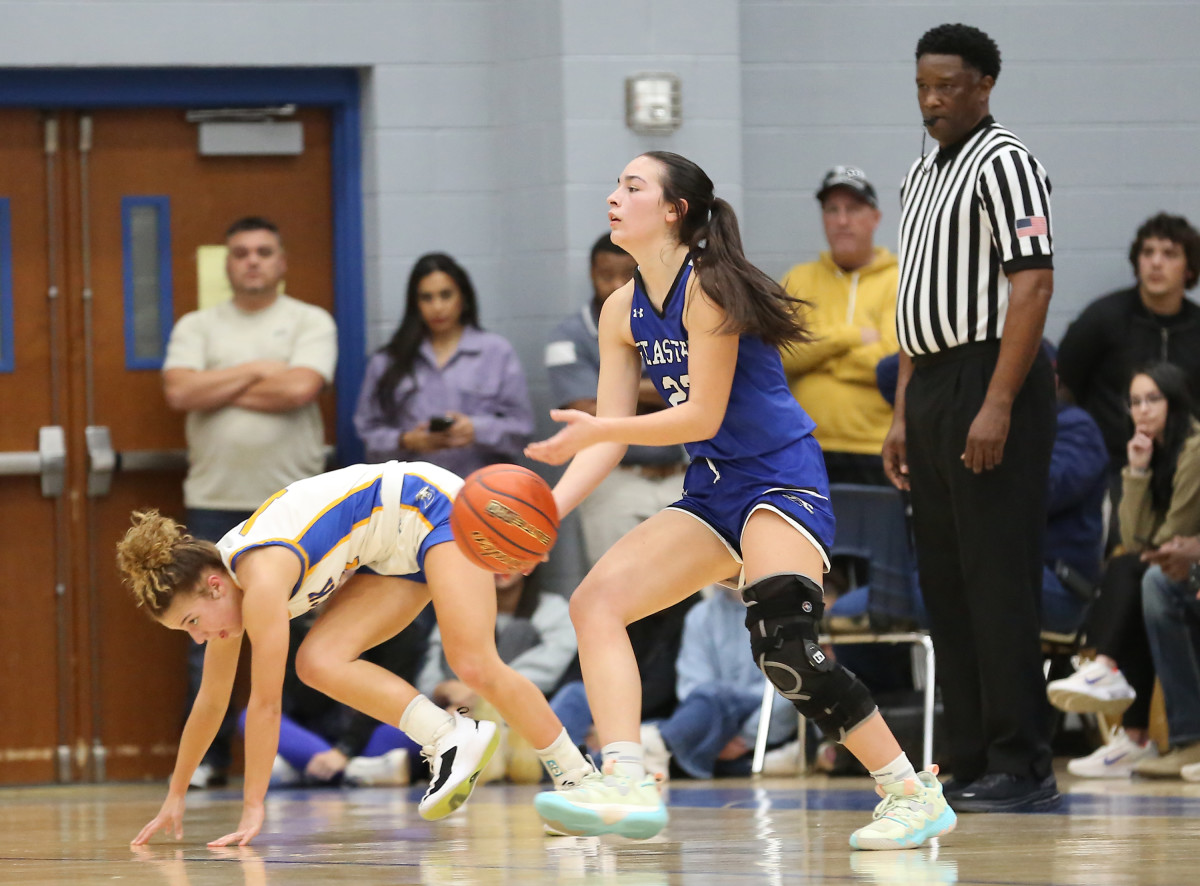 Landry Robertson, Peyton Hull lead Peaster past Brock to clinch ...