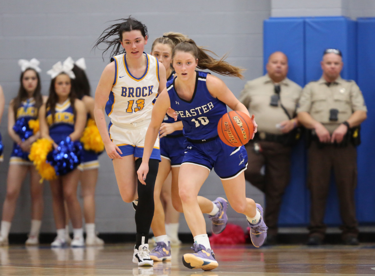 Landry Robertson, Peyton Hull lead Peaster past Brock to clinch ...