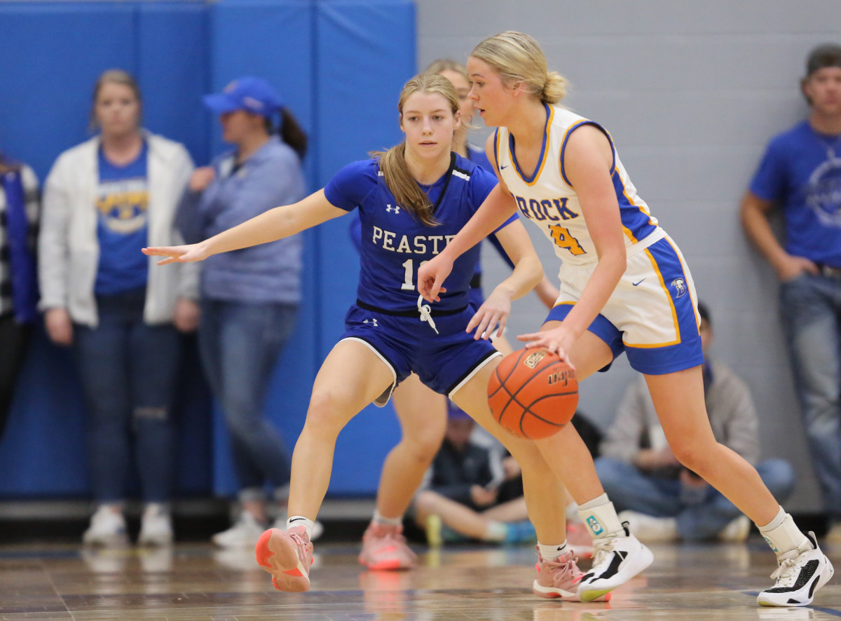 Landry Robertson, Peyton Hull lead Peaster past Brock to clinch ...