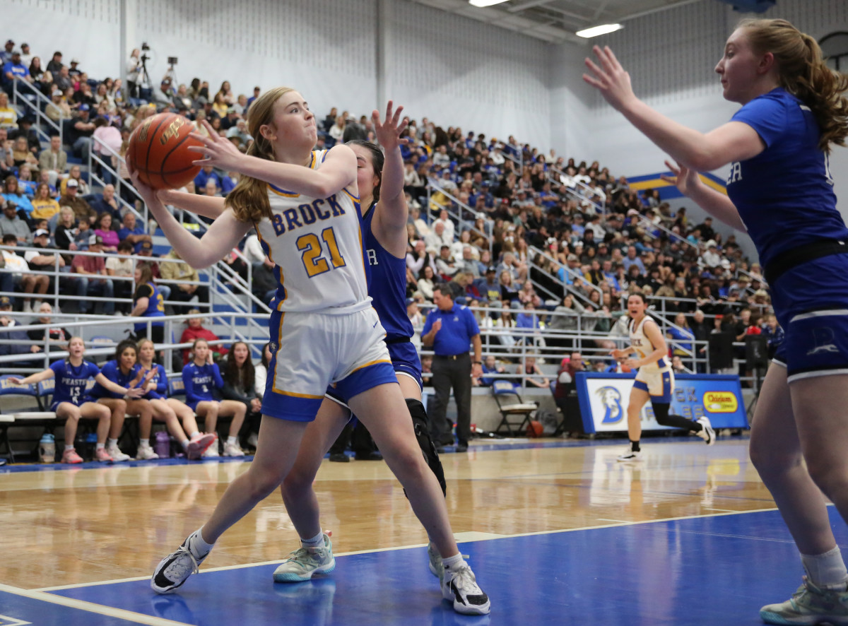 Landry Robertson, Peyton Hull lead Peaster past Brock to clinch ...