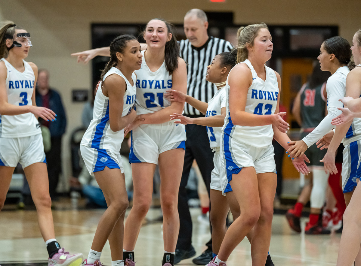 Photos: Smith twins lead Fishers past Hamilton Southeastern to win ...