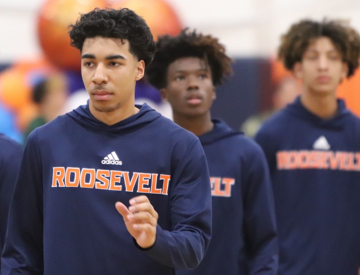 Record-setting Darnez Slater dances to own beat, leads Roosevelt into ...