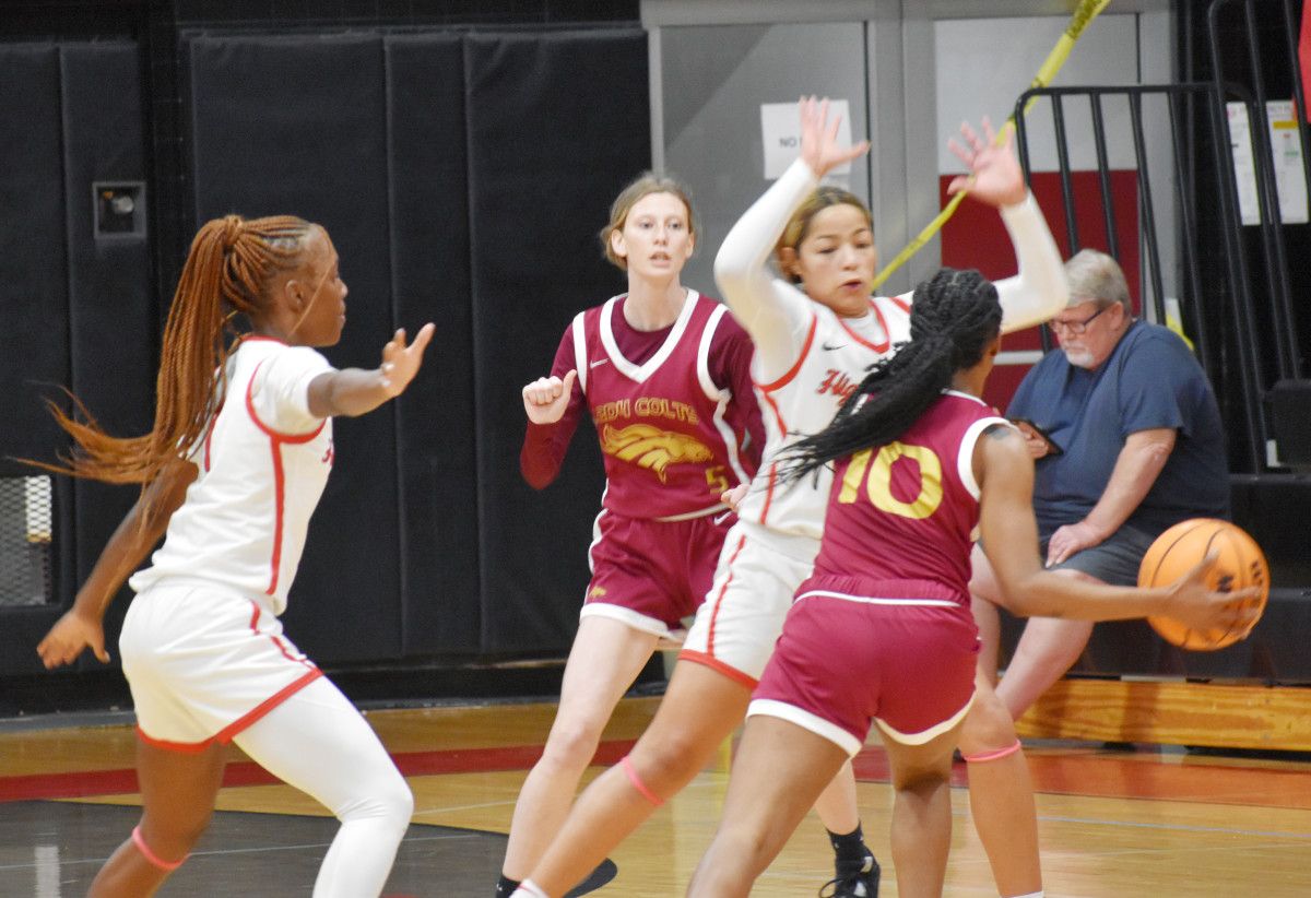 Lake Highland Prep storms past North Marion in Class 4A quarterfinal ...