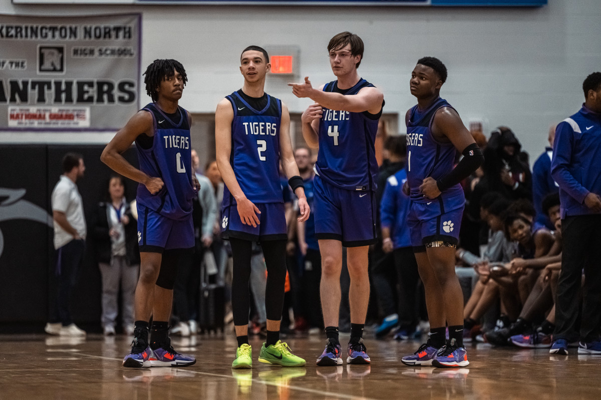 Clutch free throws help lead Pickerington Central past Pickerington ...