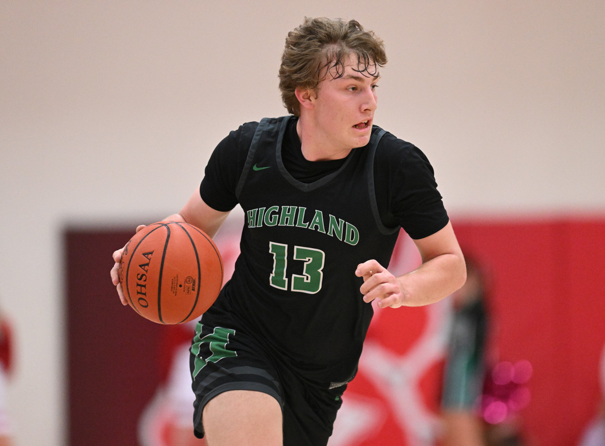 Solomon Callaghan leads Wadsworth on and off the court - Sports ...